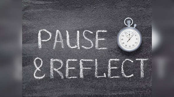 Relationship Tips: Pressing pause: The secret weapon of your relationship