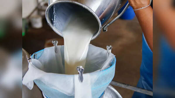 Smart hacks to fix burnt milk