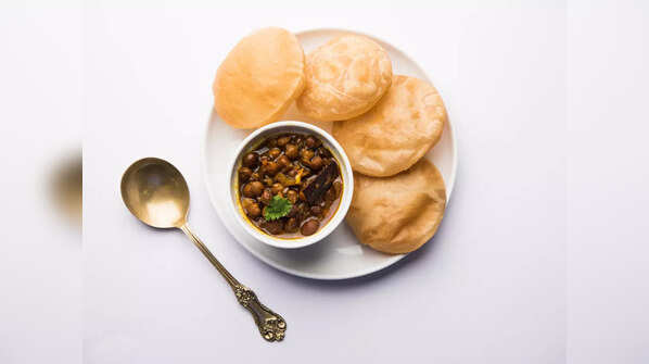 Navratri 2023: The tradition of preparing Poori, Halwa, and Kale Chane on Ashtami/Navmi