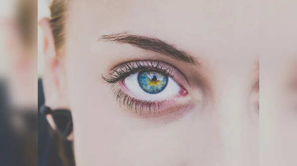 Blue Eyes: 8% of the world's population have blue eyes: Why?