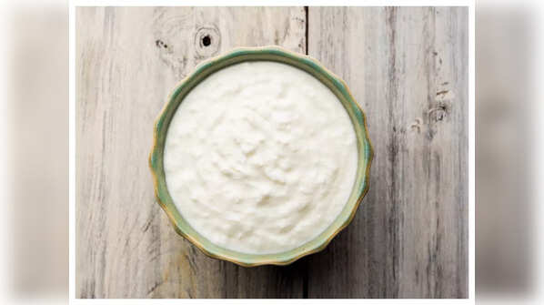 What is the right time to consume curd: Before or after the meal?