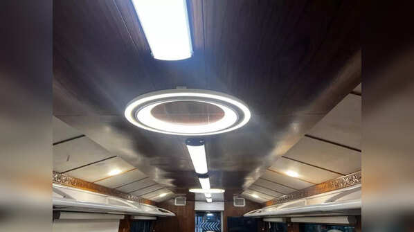 Ahmedabad-Ekta Nagar steam heritage train: Gujarat's 1st heritage train ...