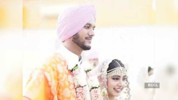 Niti Taylor gets married to fiance Parikshit Bawa in an intimate ...