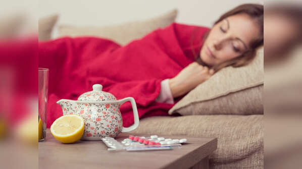 Coronavirus symptoms: The best way to treat COVID symptoms at home