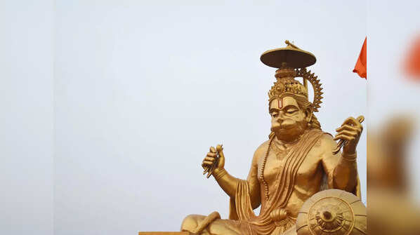 What is the right way to chant the Hanuman Chalisa for maximum benefits