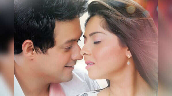 The hottest lip-locks of 2015