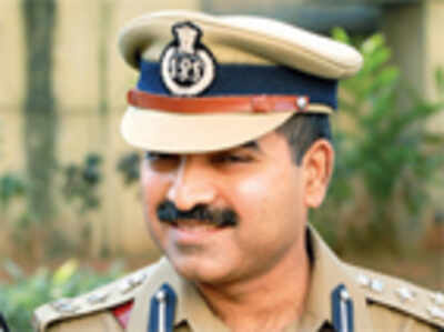 Pratap Reddy replaces Alok Kumar as east police chief