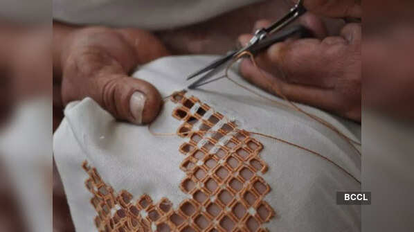 All about Khamak, the distinguished embroidery of Afghanistan