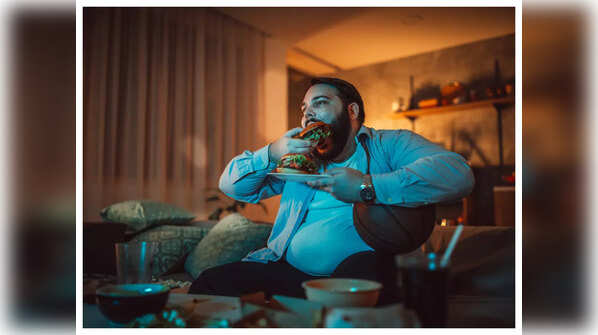 5 Smart ways to fix the after effect of overeating