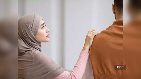 Beware of 'Stashing' in a relationship. 5 signs you might be getting ...