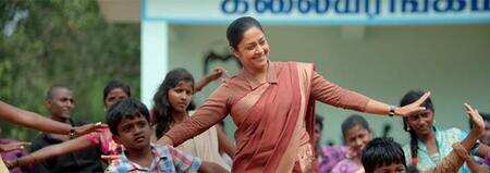 Raatchasi Review {2.5/5}: Jyotika’s performance as the dutiful teacher ...