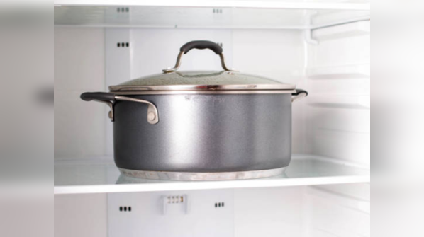 Eating leftover rice stored incorrectly can cause vomiting and diarrhea ...