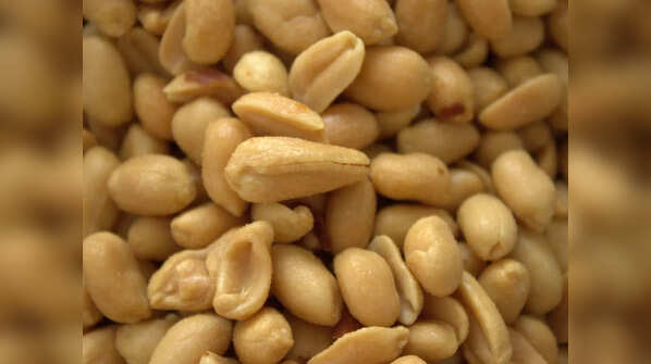 From protein to vitamins: How a handful of peanuts can help improve health