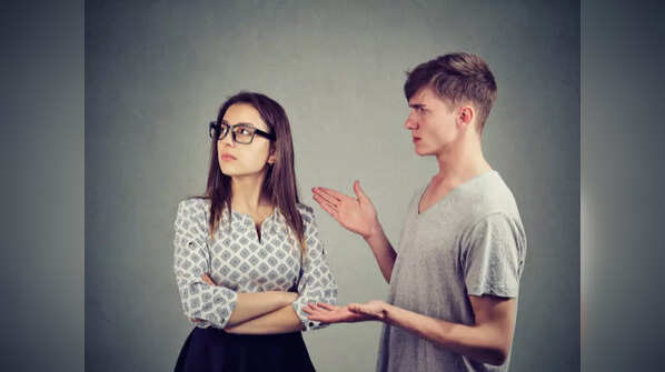 10 habits and behaviours that silently kill a relationship, as per ...