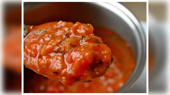 How to remove excess oil from cooked food