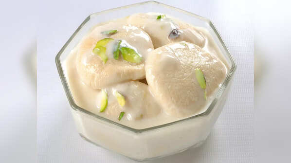 The interesting story of the origin of Rasmalai