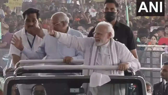 PM Modi Gujarat Visit Updates: Development of women must for ...
