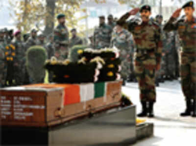 Army pays tribute to martyr