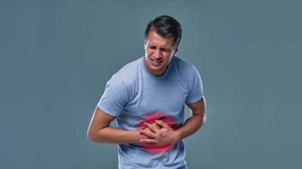 Early signs of colon cancer which seem subtle but are warning signs to ...