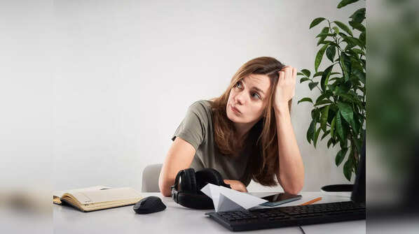 7 signs you have a monkey mind and how to calm it down