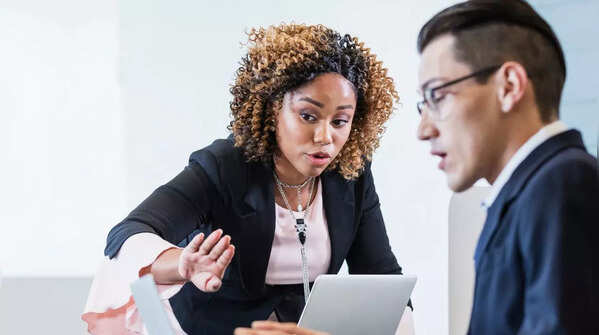 Simple behaviour tips: How to immediately impress anyone