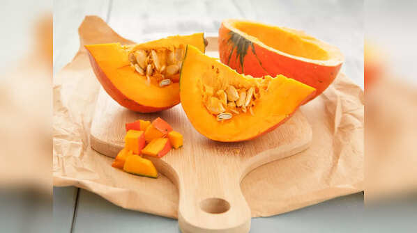 10 fruits and vegetables that promote hair growth