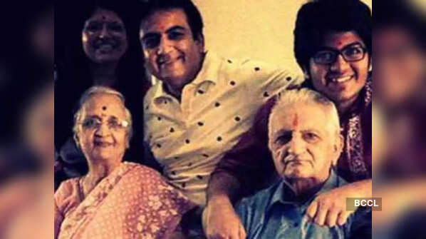 Dilip Joshi Family Photos: Rare pics of Taarak Mehta Ka Ooltah Chashmah ...