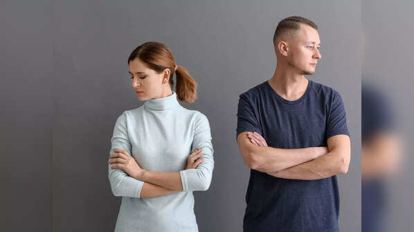 Psychologist-approved guidelines to cope with divorce