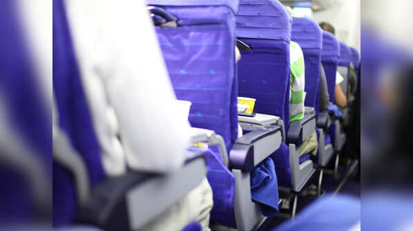 Aisle, middle or window – the seat you choose in a flight says A LOT ...