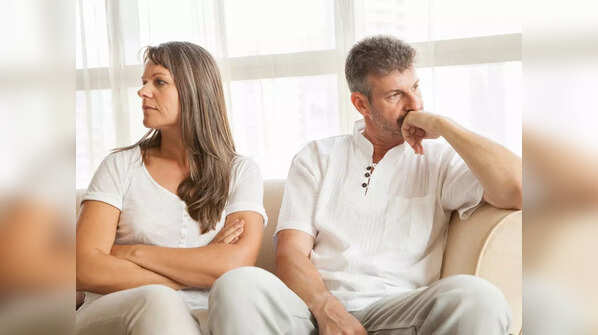 5 things one should NOT do while dealing with an angry partner