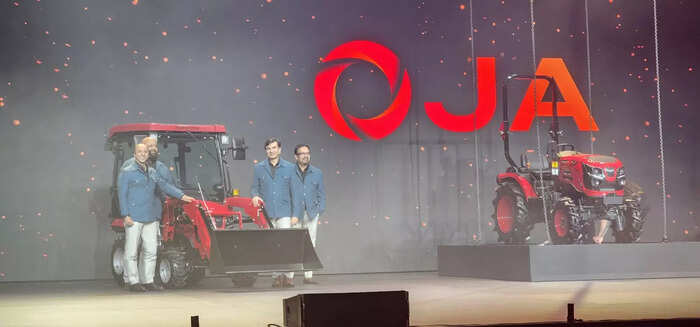 Mahindra Thar electric, Scorpio Pick-up and electric vehicles unveil in ...