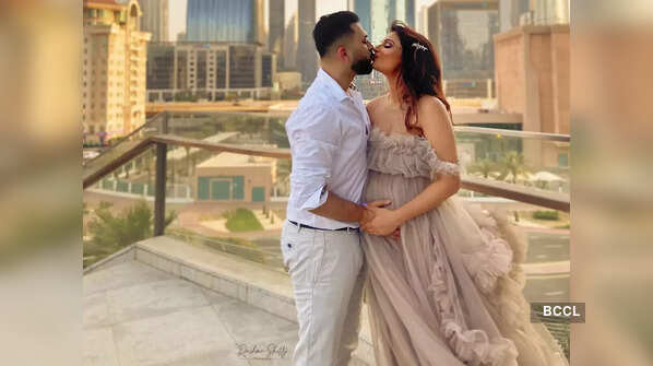 A look at Dimpy Ganguly’s luxurious life in Dubai with husband Rohit Roy and three kids; in pics