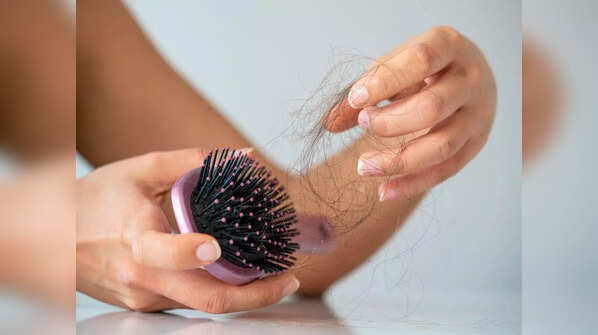 STI symptoms: THESE changes in hair and mouth could signal syphilis ...