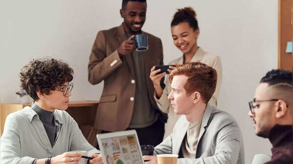 Simple behaviour tips: How to immediately impress anyone