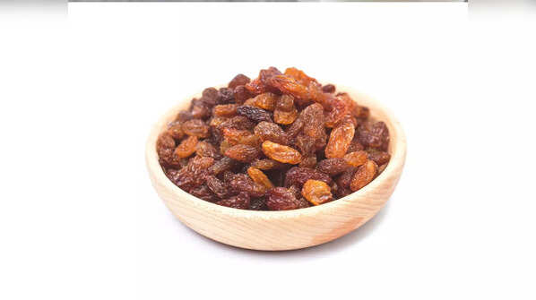 What is Munakka? Why should you eat it during winters