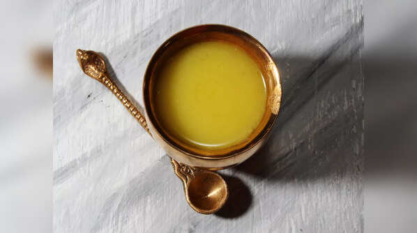 Yellow ghee vs white ghee: Which is healthier?