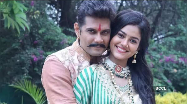 From Sharad Kelkar and Niharika Chouksey to Ram Kapoor and Prachi Desai; telly couples with a ...
