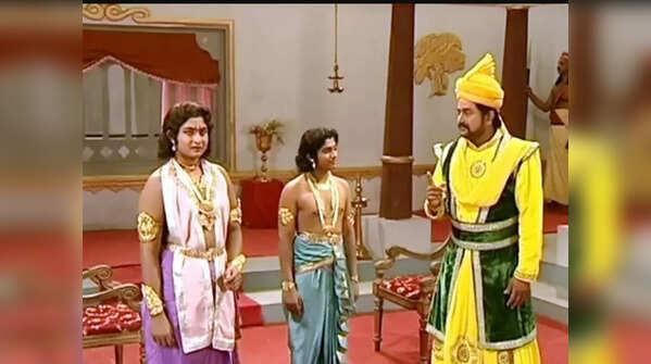 Embracing Harmony: Sabarimala's Unique Tradition of Praying at the ...