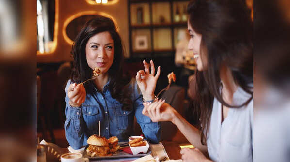 Tricks and tips to stop overeating at restaurants