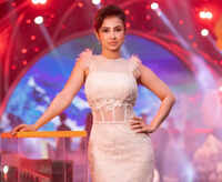 Srijit Mukherji’s Mrinal Sen biopic ‘Padatik’ to be the closing film at ...