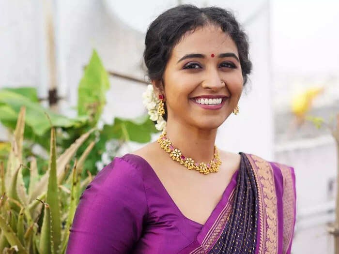 Bigg Boss Tamil 8 Launch Highlights: Vijay Sethupathi locks 18 ...