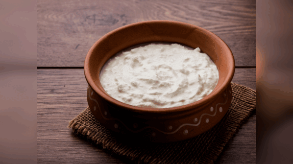 Eat dahi daily to lose weight and get a flat belly