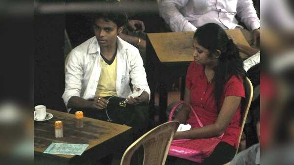 Young talents swindled by fake casting agents