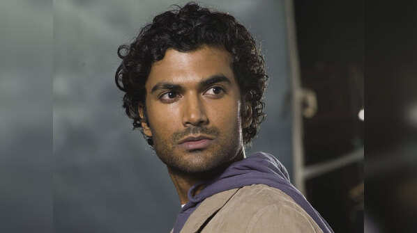 Most popular Indian-origin actors in Hollywood