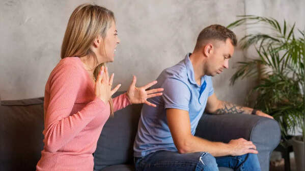 Disrespectful partner signs: 5 subtle signs of a disrespectful partner ...