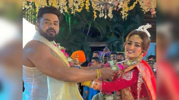 Inside photos from actress Sudipta Banerjee's star-studded wedding