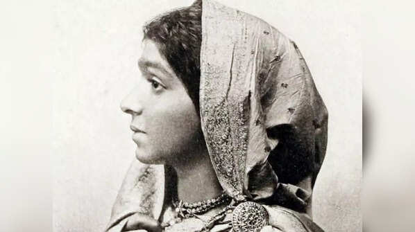 10 female pioneers of India who broke barriers