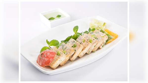 How to preserve paneer for long? | How do you store paneer without ...