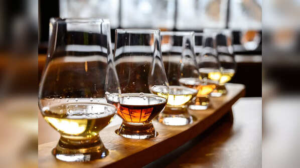 Types of Scotch: 5 varieties of Scotch and how to differentiate between ...