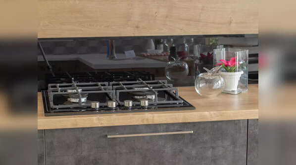 5 kitchen equipments that home chefs swear by